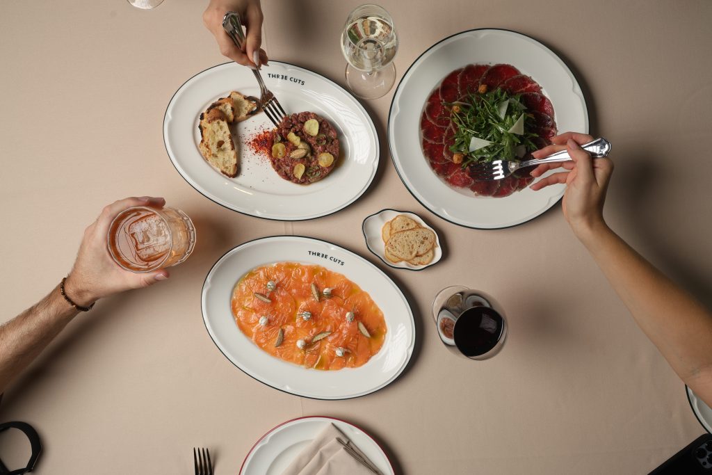 افتتاح مطعم Three Cuts في دبي - THREE CUTS | Steakhouse & Bar